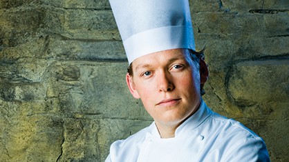Er rockt das Kempinski - Mattias Roock | ROLLING PIN Magazin