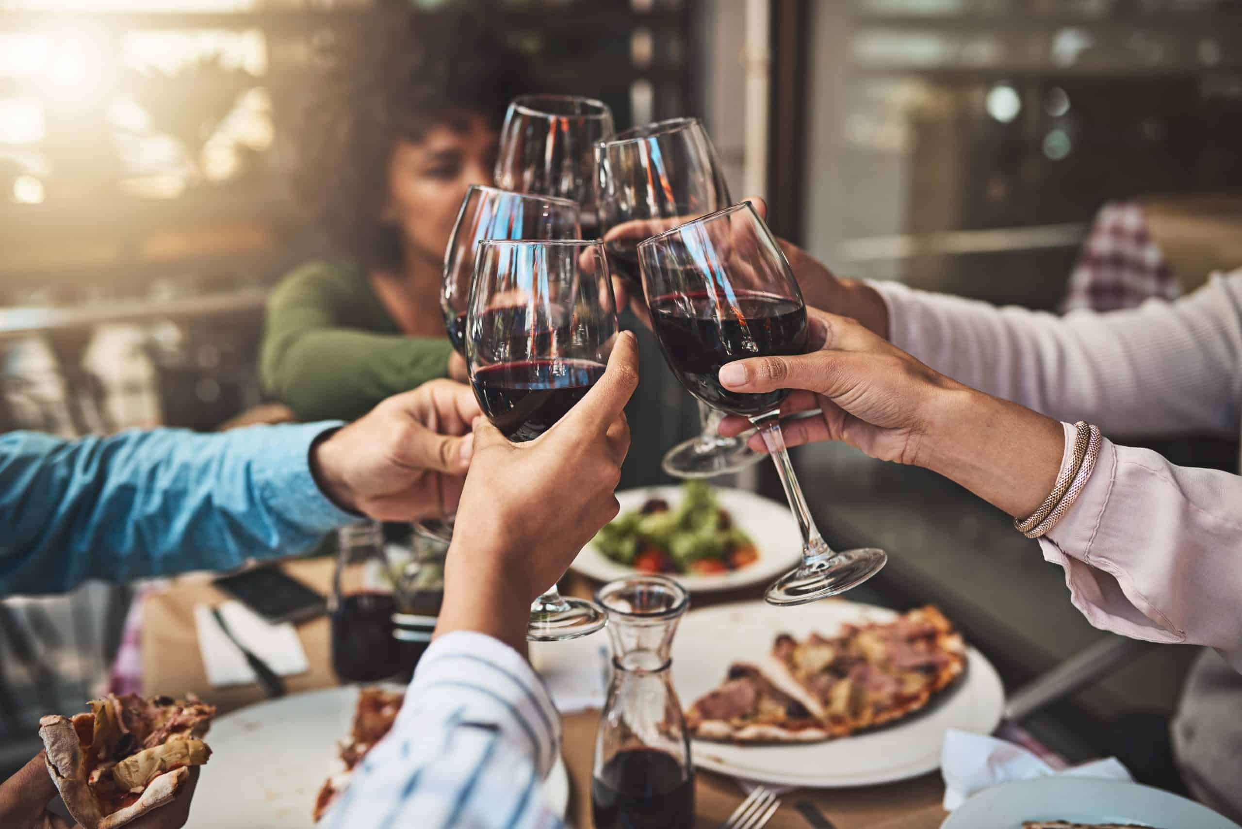 Alarmierende Zahlen: Konsum und Produktion von Wein sinken drastisch ...